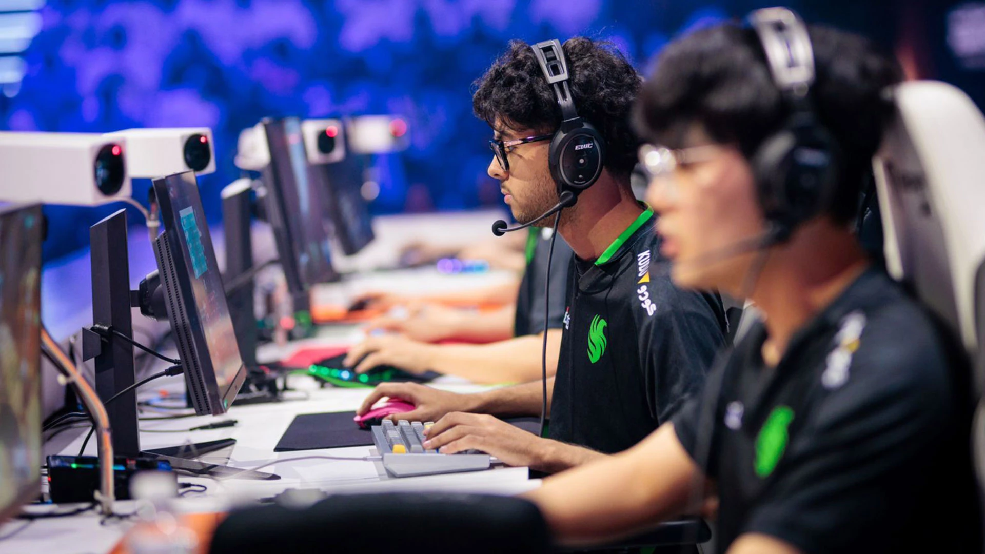 فالكونز يتصدر مجموعة أوفرواتش 2 بـ كأس العالم للرياضات الإلكترونية - Arabhardware